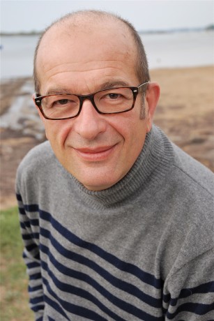 Contretemps: Recension du livre de Jean Stern, Les patrons de la presse ...