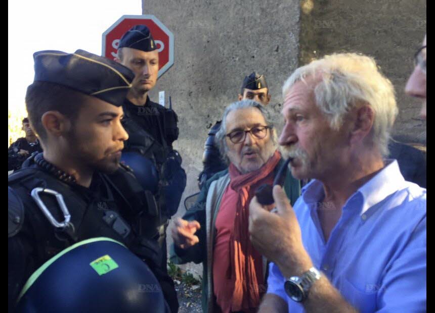 jose-bove-face-aux-forces-de-l-ordre-a-kolbsheim-photo-dna-david-geiss ...